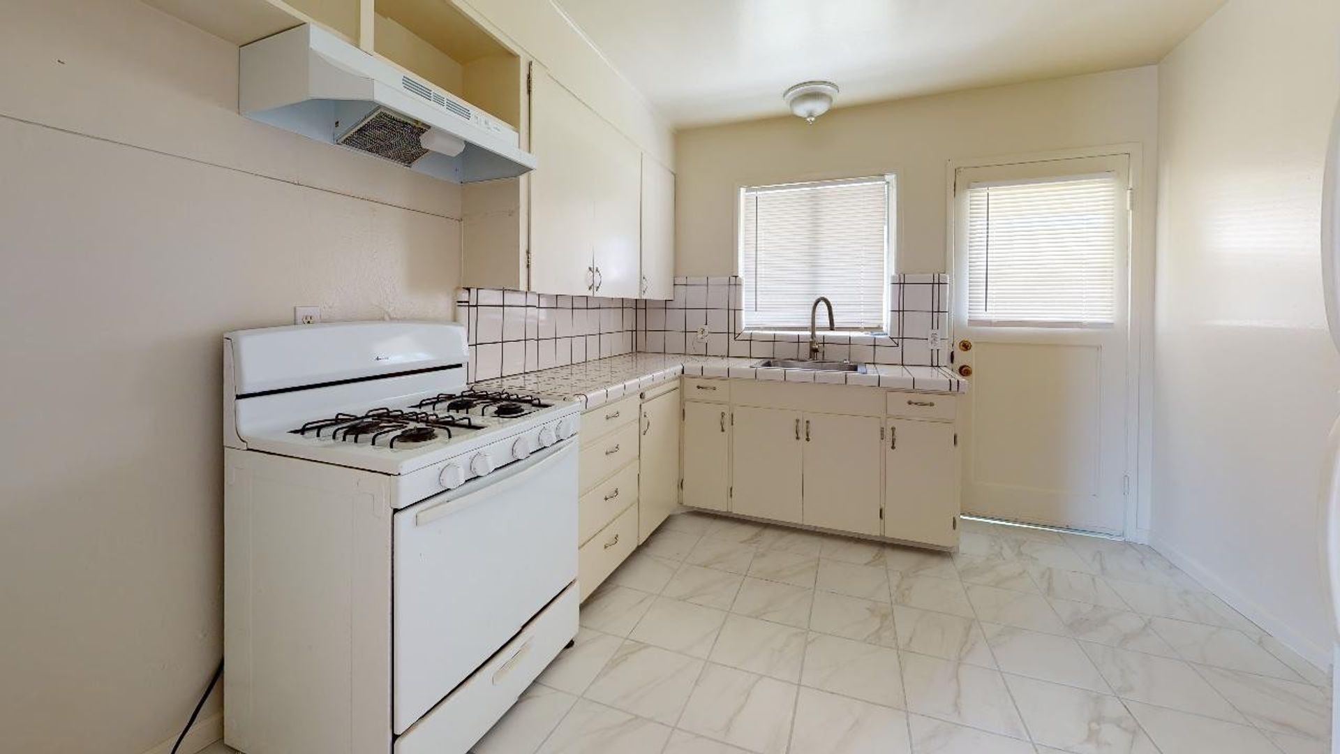 230 Montecito - 4, Monterey, CA 93940