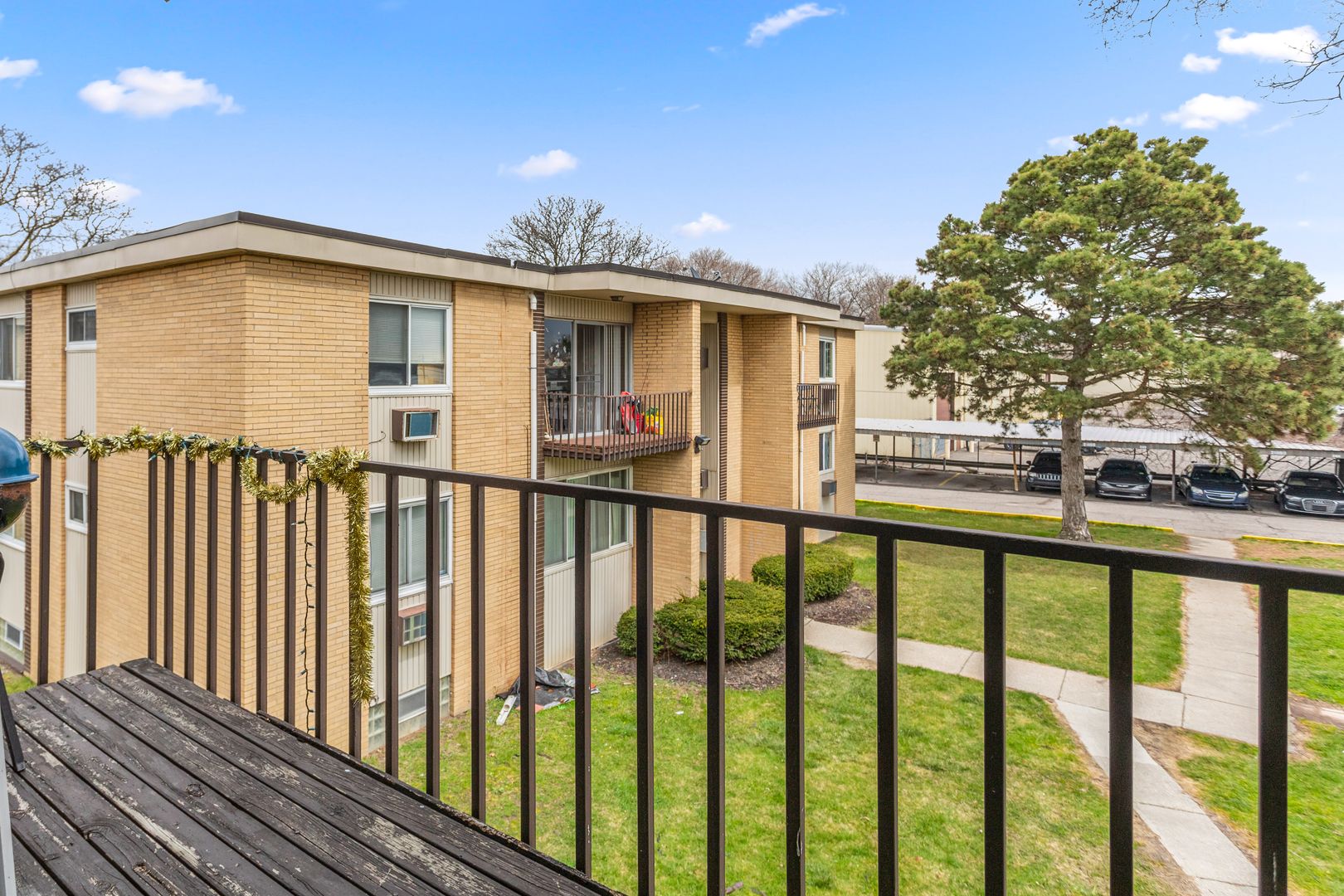 21850 Coolidge - 203, Oak Park, MI 48237