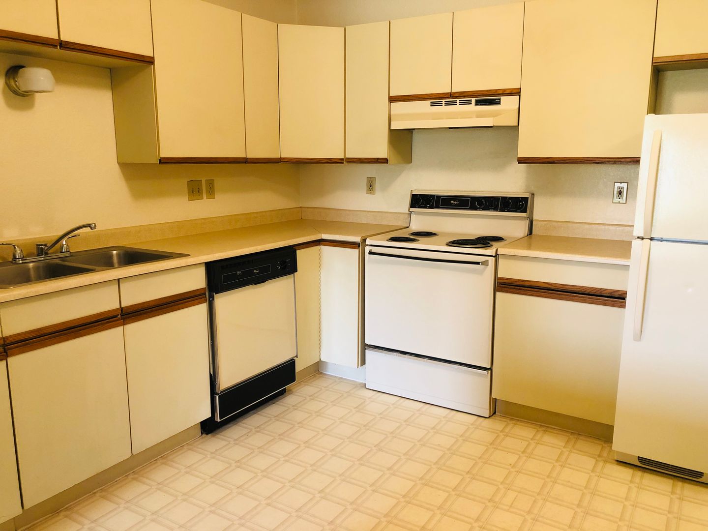 3605 2nd St NE - 302, Minot, ND 58703