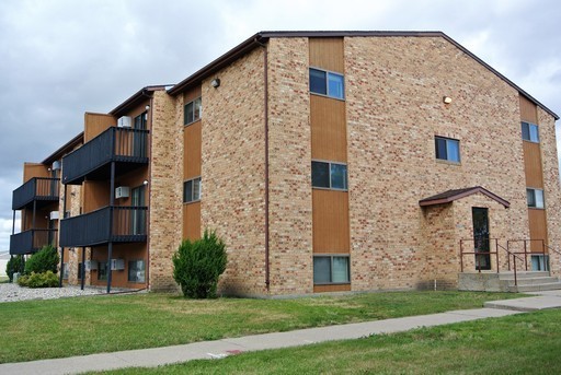3605 2nd St NE - 302, Minot, ND 58703