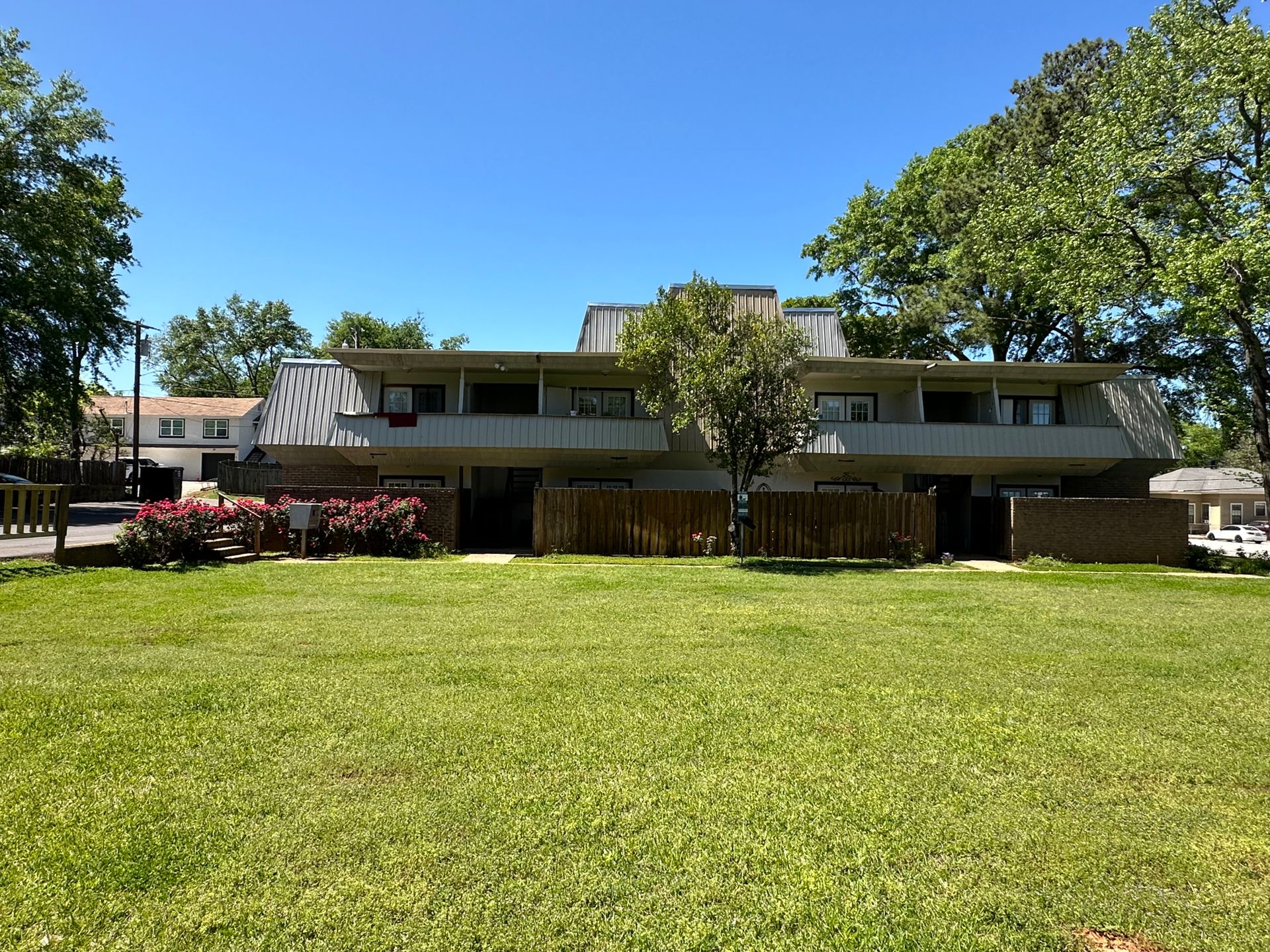 501 E. Houston St., Apt 6, Tyler, TX 75702