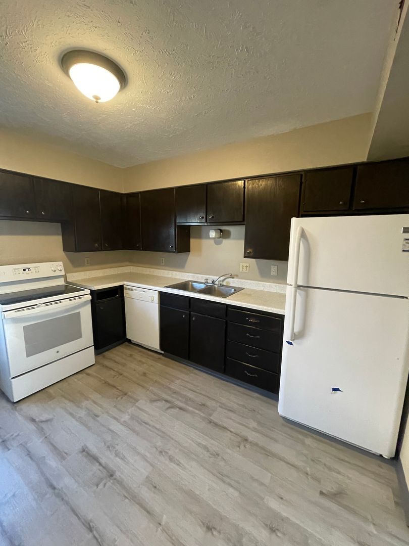 1007 N 6th, Apt #8, Norfolk, NE 68701