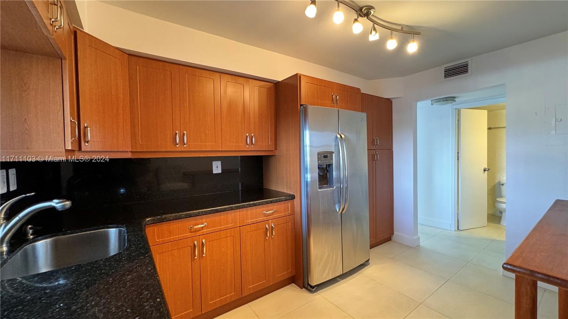 1000 Parkview Drive 415, Hallandale Beach, FL 33009 | 1000 Parkview ...
