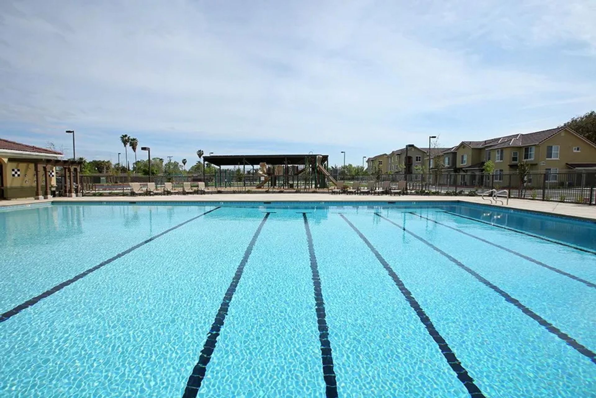 Parc Grove Commons | 2674 E. Clinton Avenue, Fresno, CA 93703 | ShowMeTheRent.com