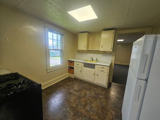 2002 Jefferson Street Apt #3, Anderson, IN 46016