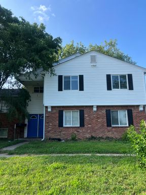 6028 Laurel Hall Dr, Indianapolis, IN 46226