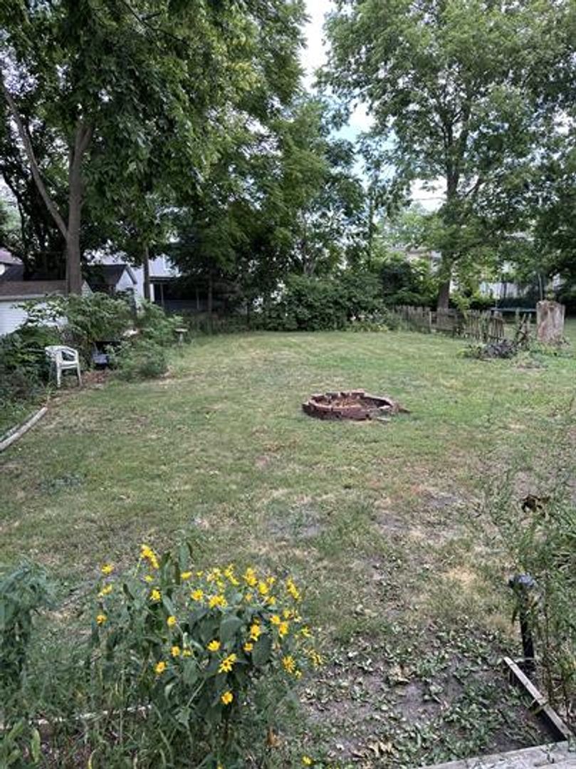 712 South State Street, 2, Champaign, IL 61820