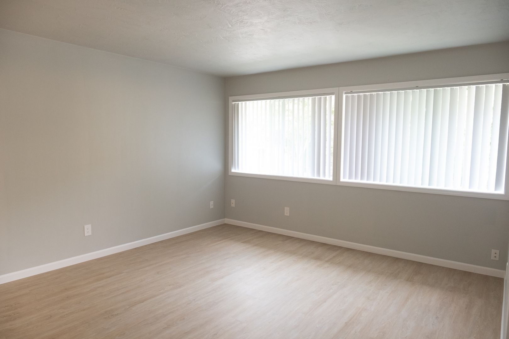 295 3rd Street, Lake Oswego, OR 97034