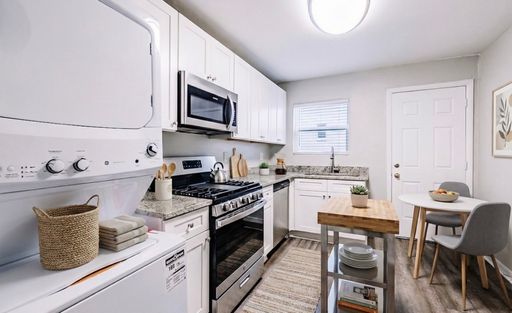1000 Collier Road NW - E8, Atlanta, GA 30318