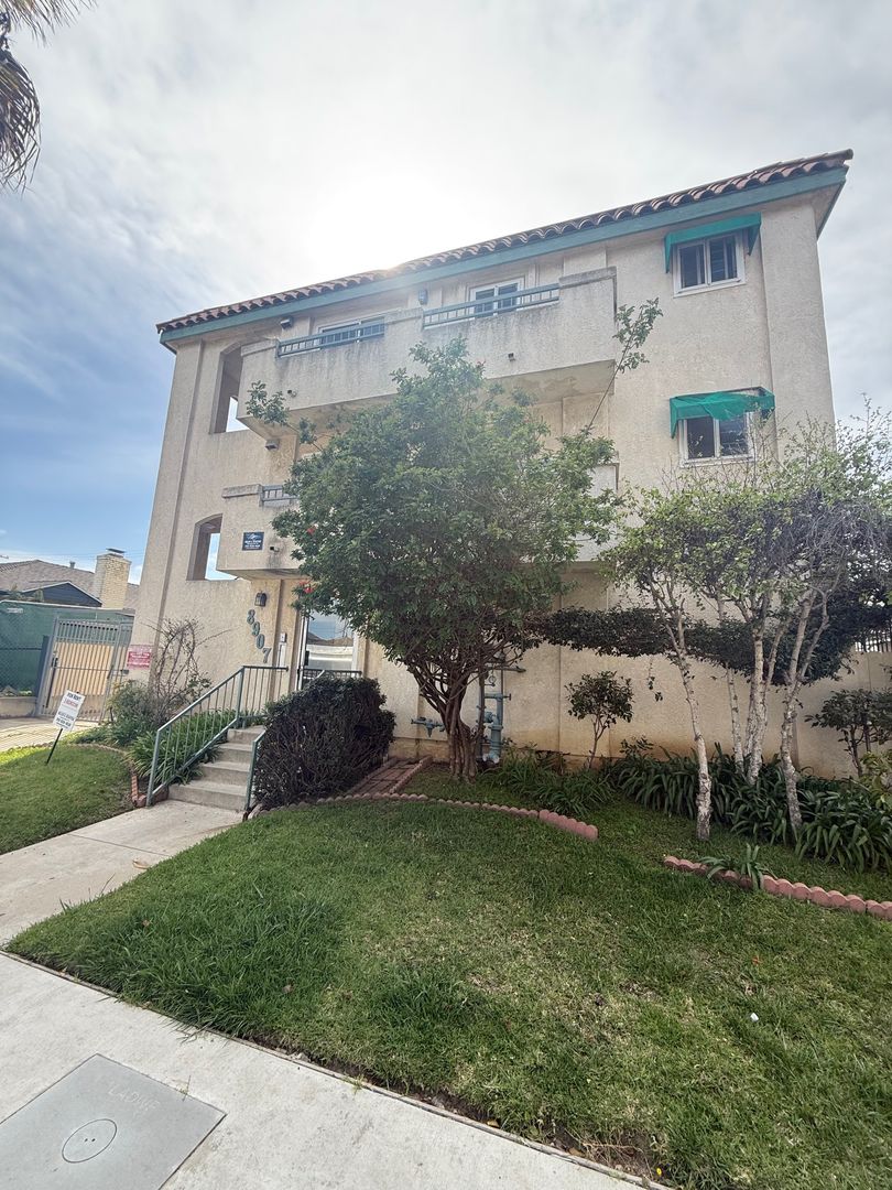 8907 RAMSGATE AVE - 04, LOS ANGELES, CA 90045