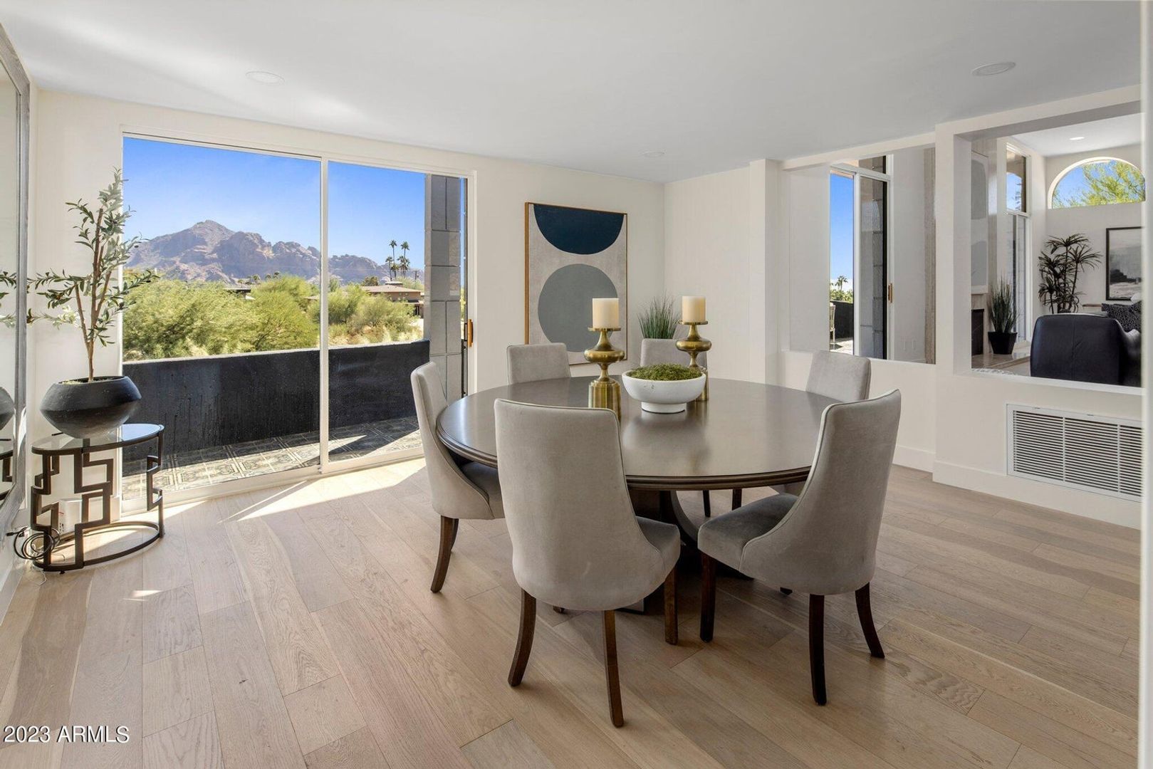6664 N. 40th St, Paradise Valley, AZ 85253