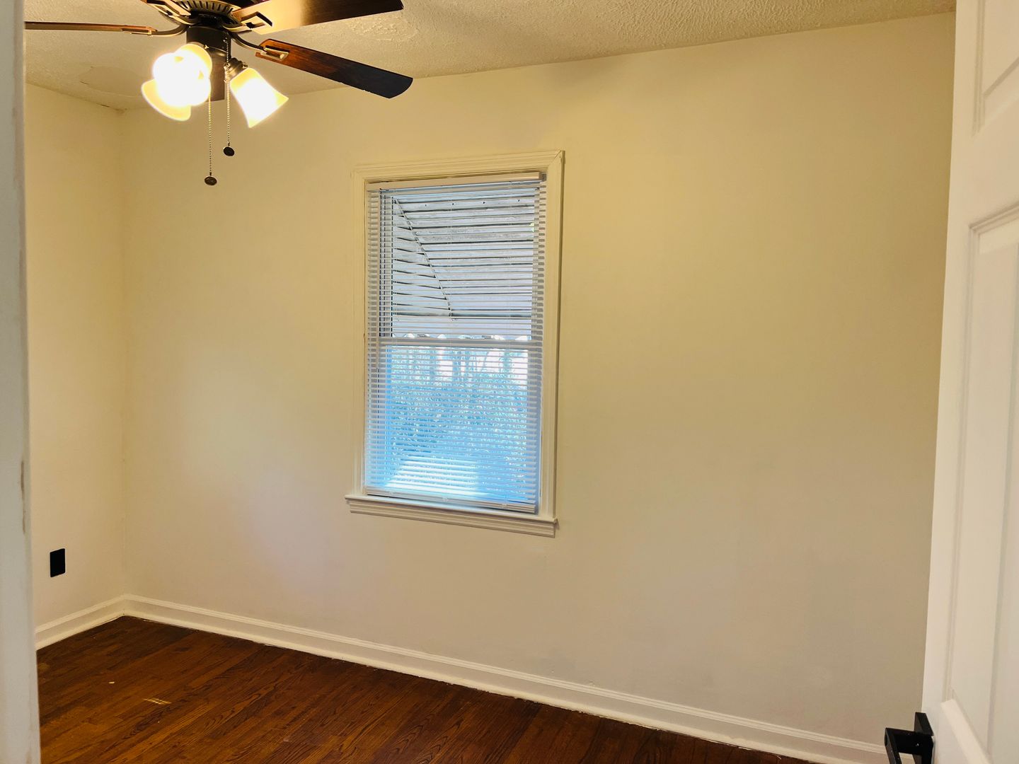 50 Lone Oak St, Grantville, GA 30220