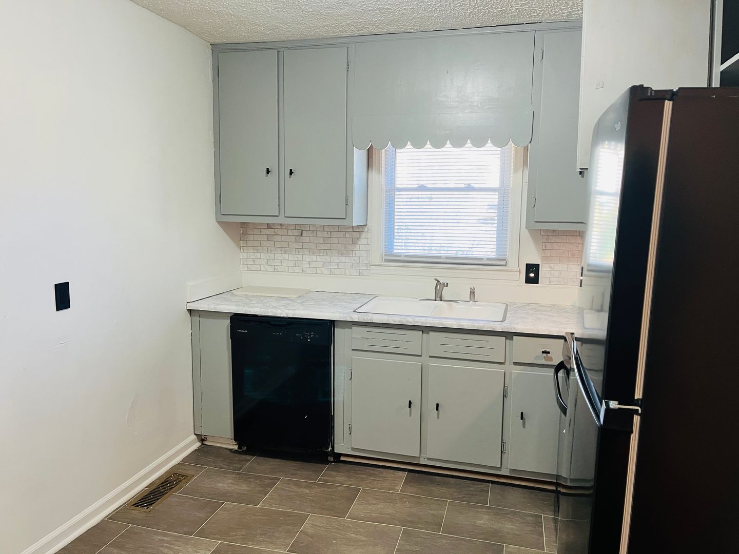 50 Lone Oak St, Grantville, GA 30220