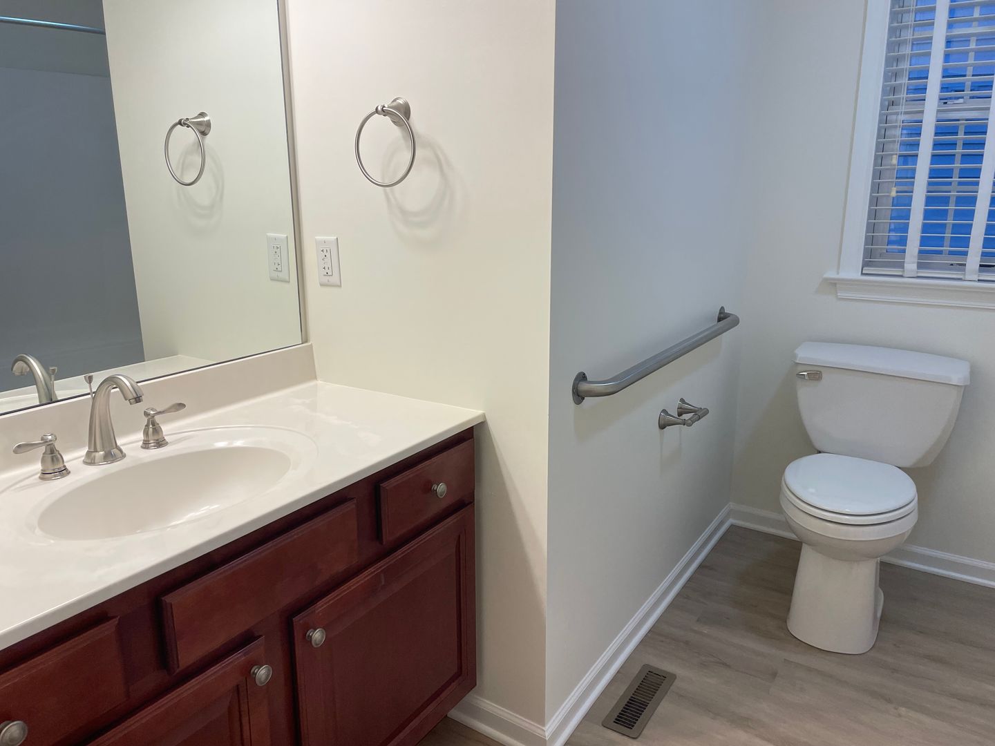 217 Loghes Dr., Manheim, PA 17545