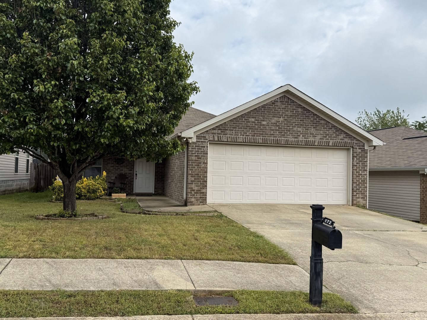 172 Roscommon Rd, Tuscaloosa, AL 35405