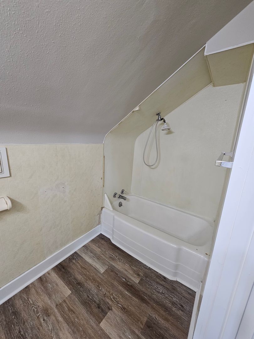 113 N Roche St - Unit 4, Knoxville, IA 50138