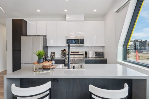 1030 North 1st Street, Apt. 401, Phoenix, AZ 85004
