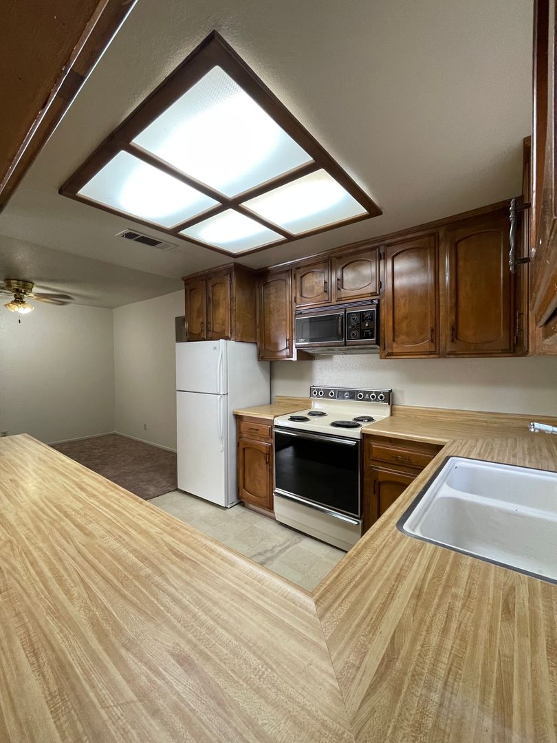 Select Property Management - Merced