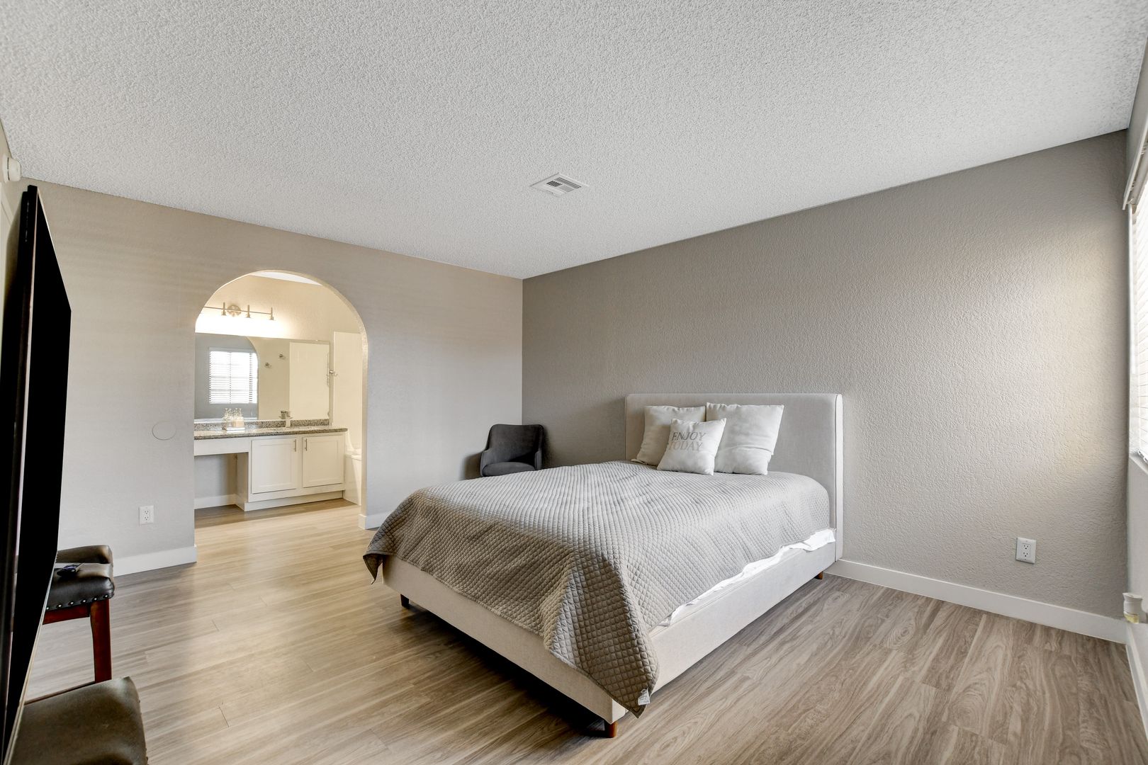 4650 West Oakey, Las Vegas, NV 89102