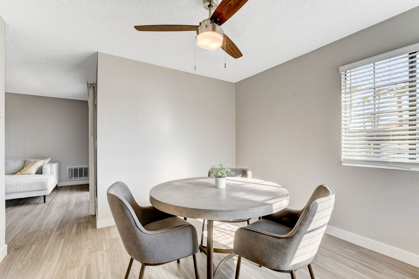 4650 West Oakey, Las Vegas, NV 89102