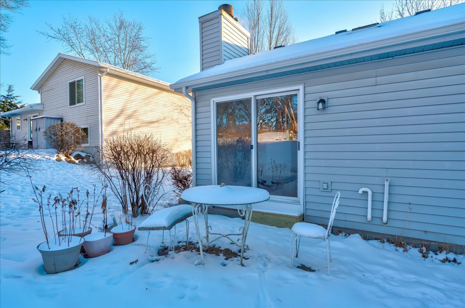 2806 Wentworth Dr, Madison, WI 53719